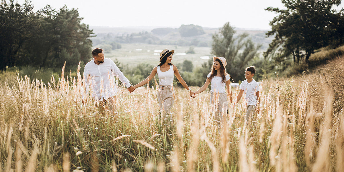 Seasonal Family Note Cards: Stationery for Every Occasion